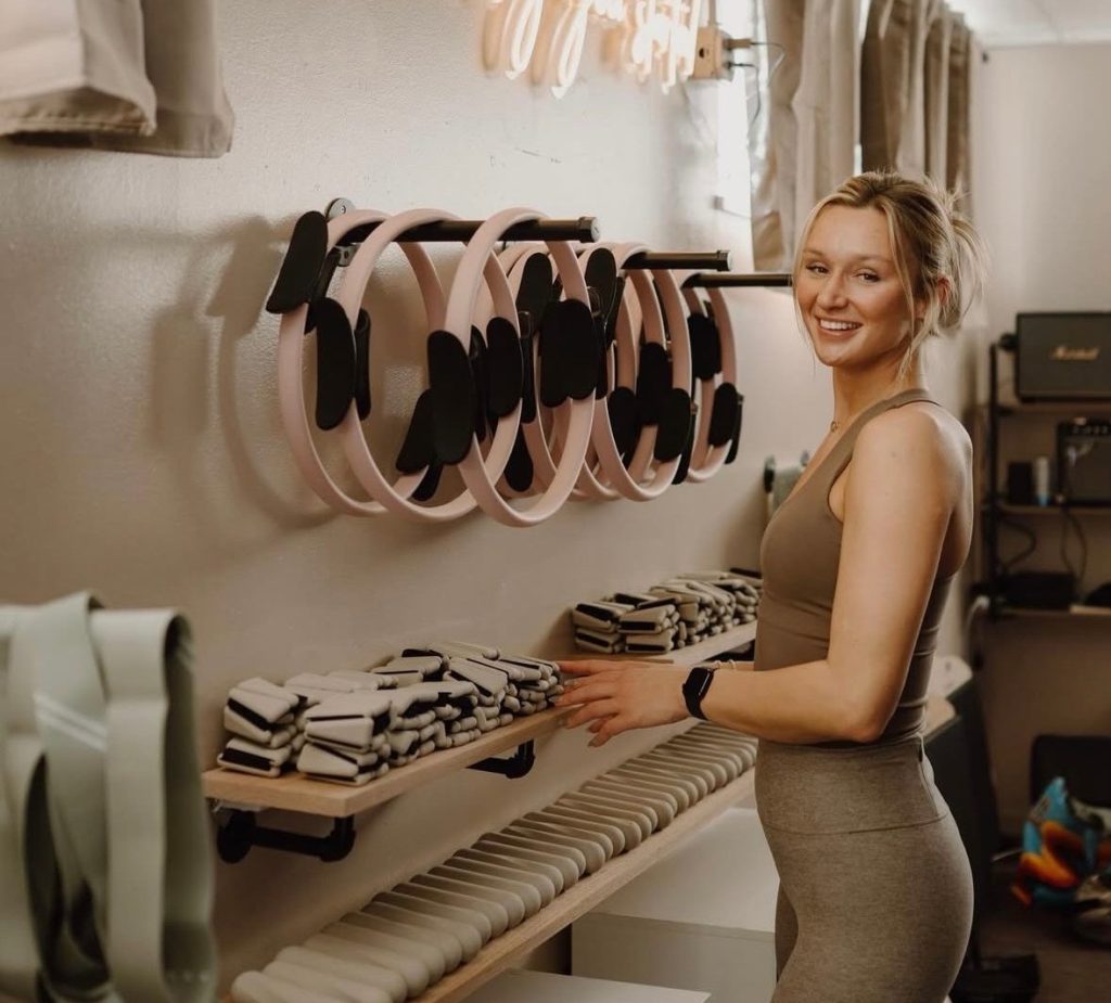 HAPPY HOUR PILATES – Came for the workout. Stayed for the vibes.